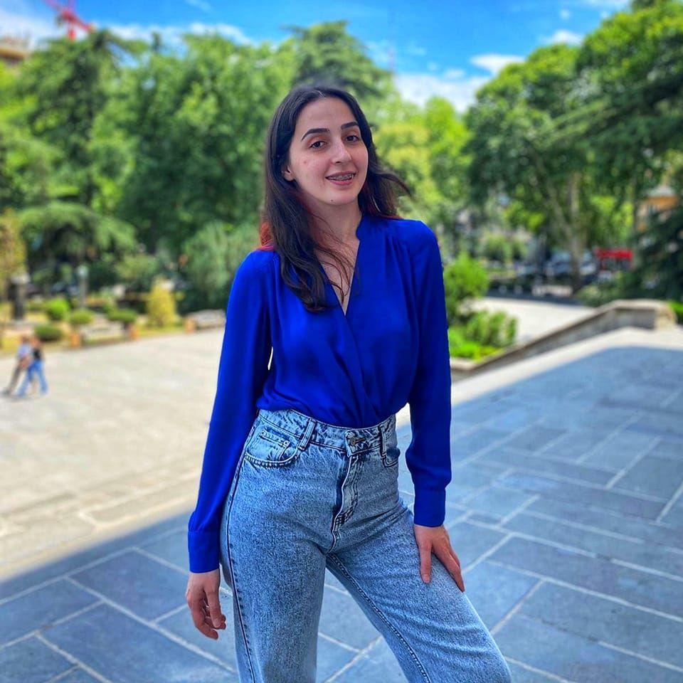 Tekla Adamia - ჟურნალისტი, გრფიკული დიზაინერი | STATE.GE